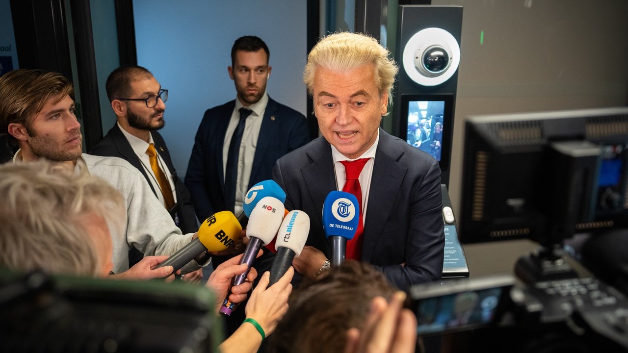 Geert Wilders pauzeert campagne na nieuwe terreurdreiging uit België ...