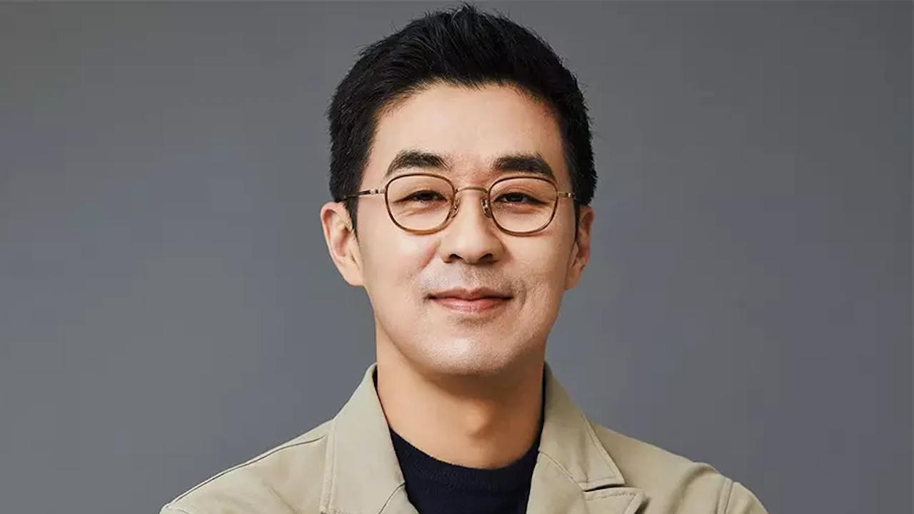 Park Ji-won, de CEO van HYBE, dient ontslag in - Newsmonkey