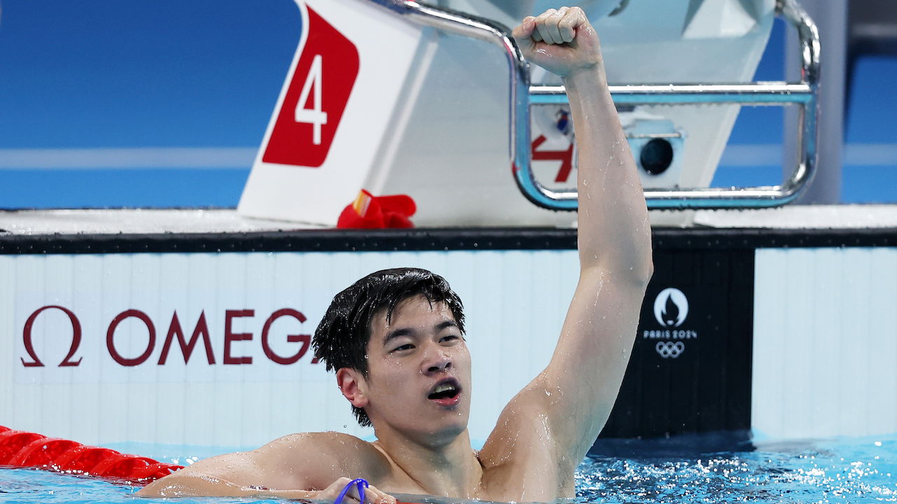 Chinese zwemmer Pan Zhanle haalt na wereldrecord uit naar “respectloze ...