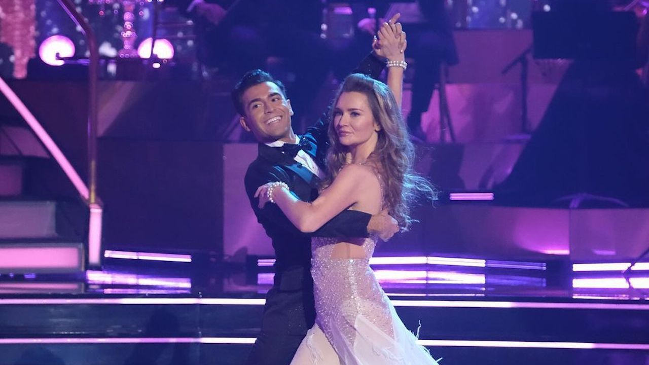 Anna Delvey moet als eerste 'Dancing with the Stars' verlaten - Newsmonkey
