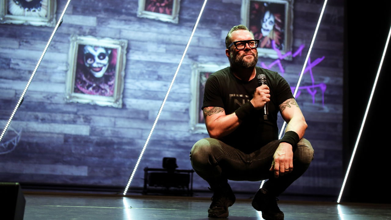 Comedyshow 'Wake Me Up When It's Over' van Alex Agnew verschijnt deze ...