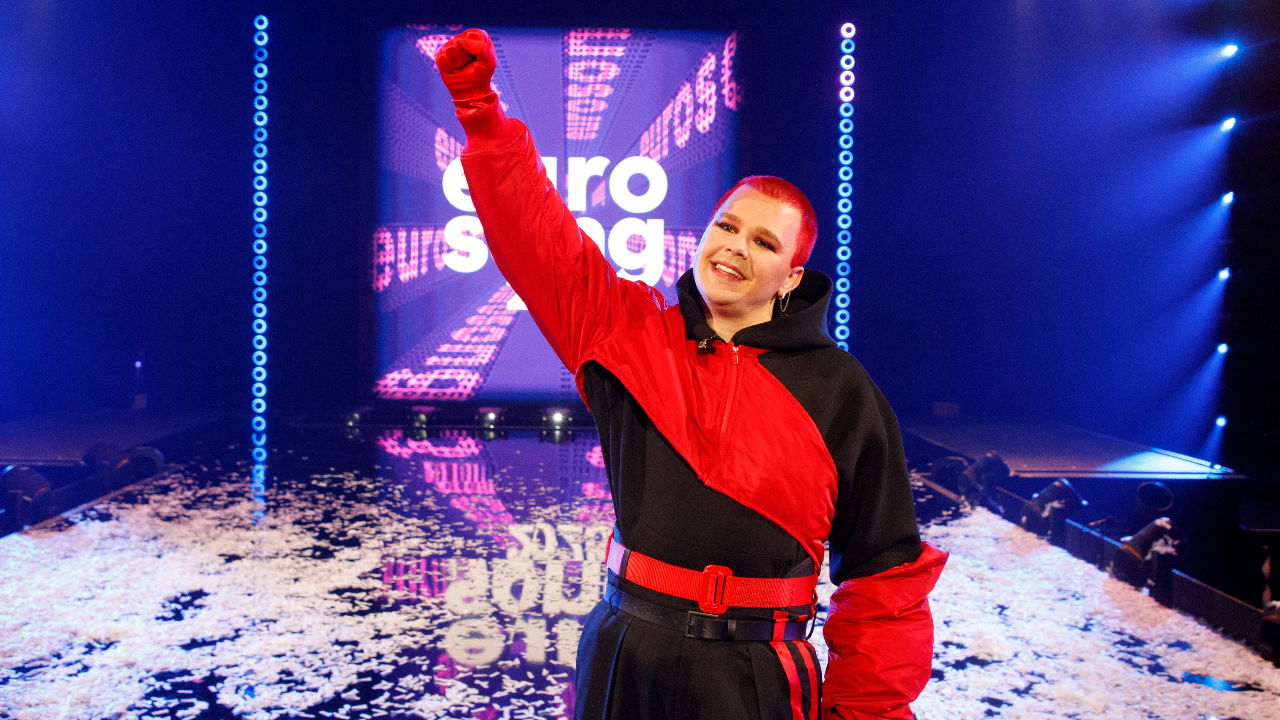 Red Sebastian positief ontvangen op 'Eurovision'-feestjes: "Out of this ...