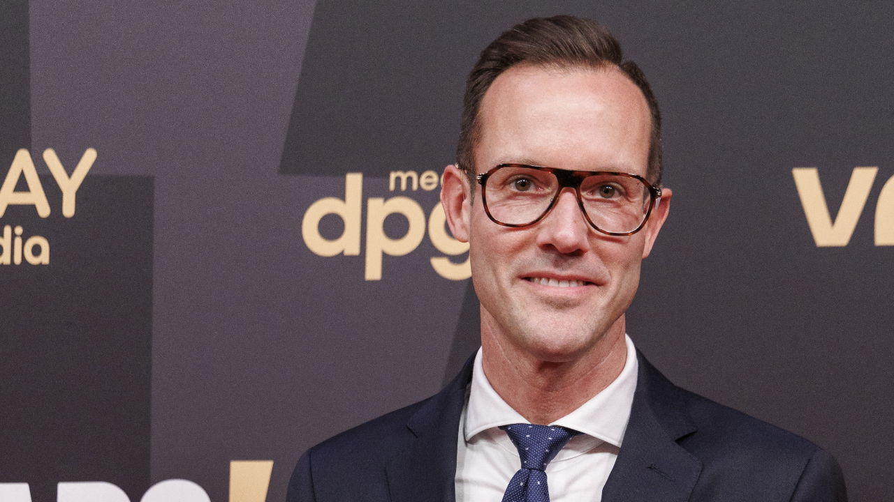 Minister Rob Beenders (Vooruit) wil homohuwelijk grondwettelijk ...