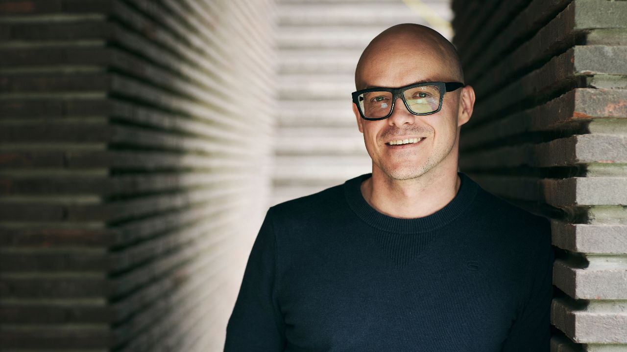 Philippe Geubels zoekt voor een nieuw programma mensen die worstelen ...