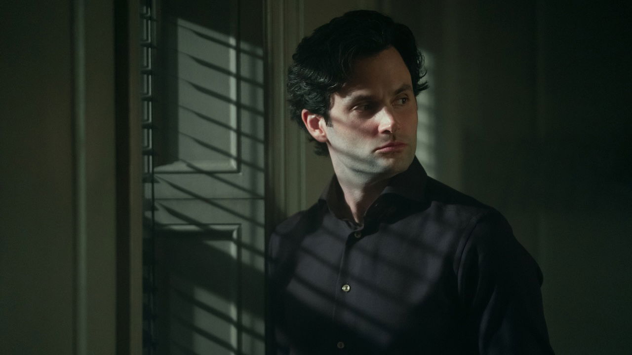 'YOU': Netflix blikt met nieuwe trailer terug op afgelopen seizoenen ...