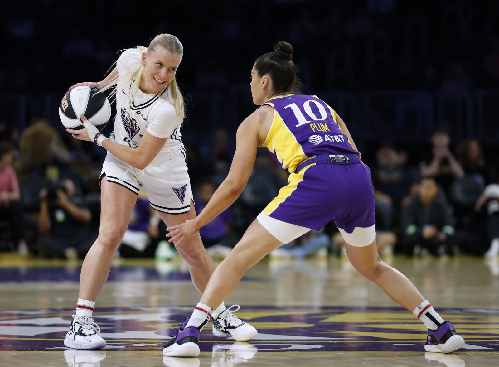 Julie Vanloo meteen na terugkeer van EK aan de kant gezet