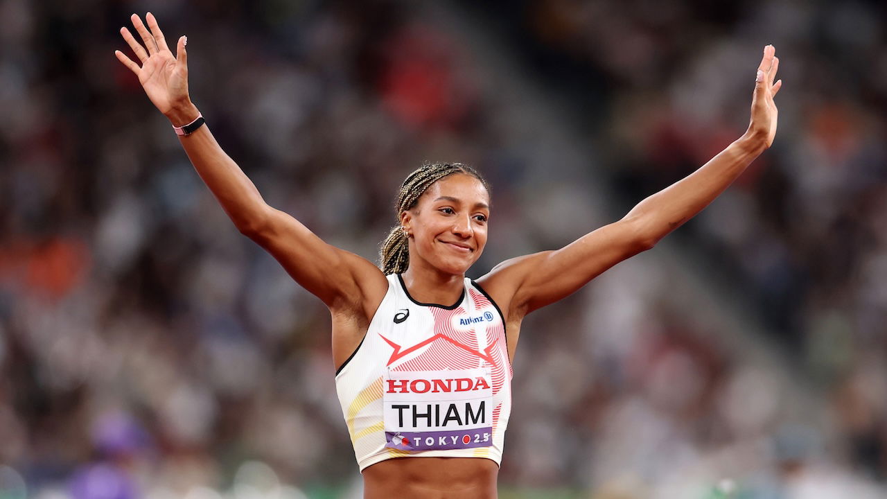 Nafi Thiam geeft op in zevenkamp op WK in Tokio: "Kon donkere wolk niet ...