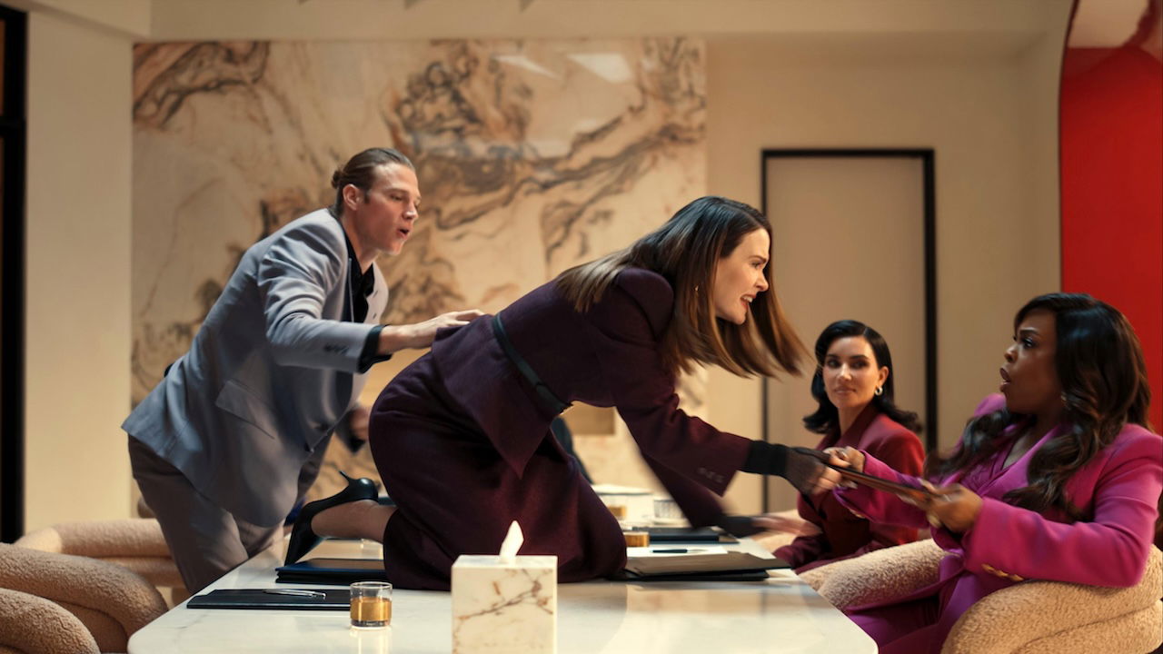 'All's Fair' met Kim Kardashian, Glenn Close, Sarah Paulson en Naomi ...