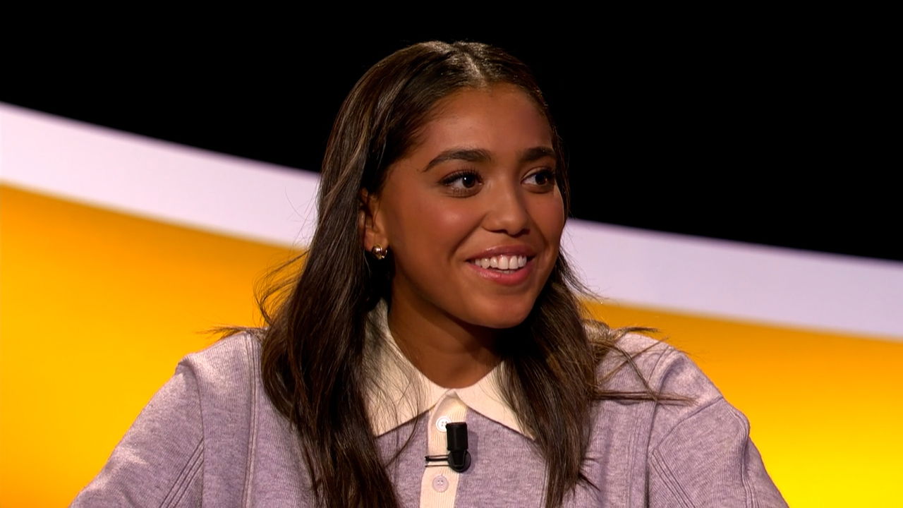 Wie is Ayana Doucouré uit 'De Slimste Mens ter Wereld' en waar kan je haar van kennen? - Newsmonkey