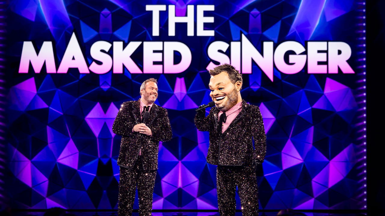 'The Masked Singer': Grote Jens ontmaskert zichzelf - Newsmonkey