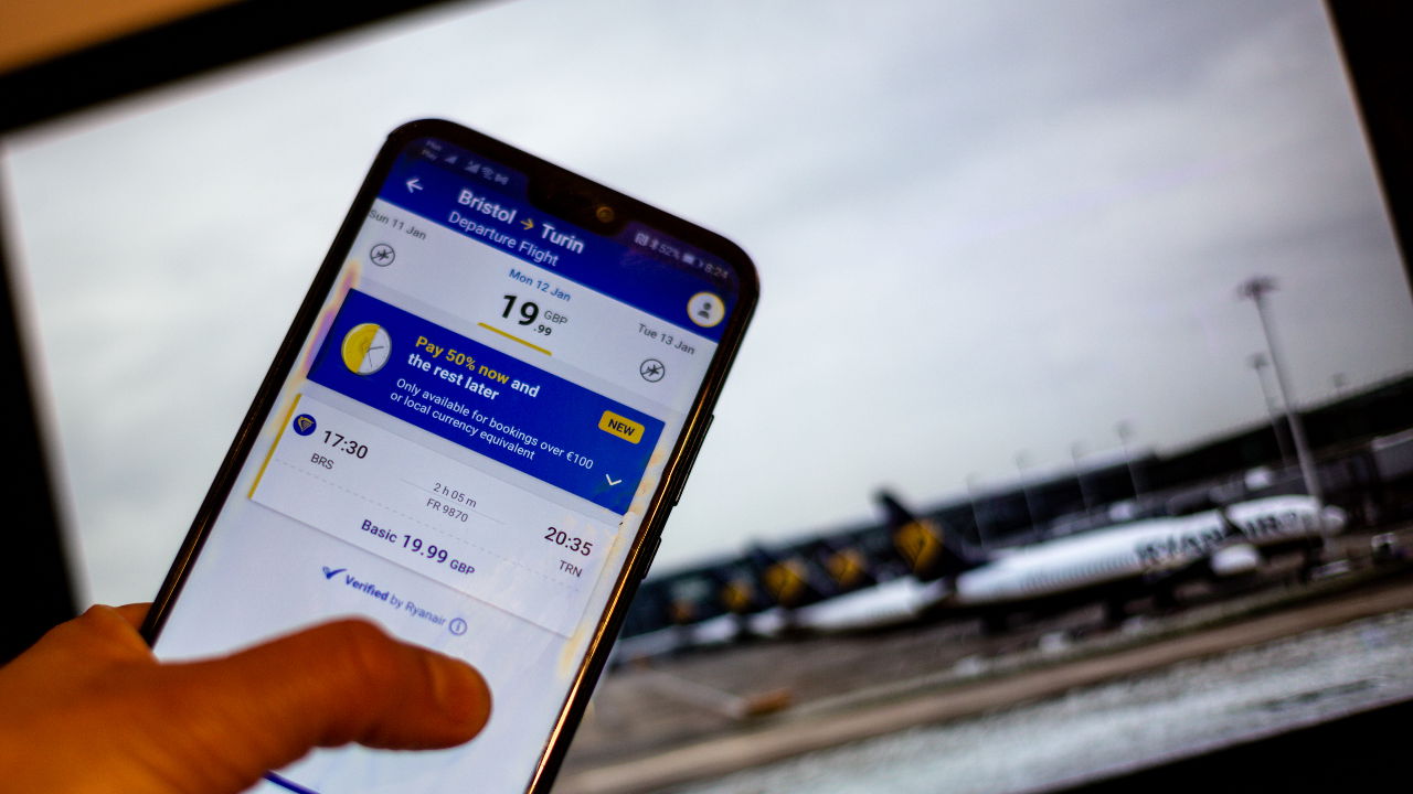 Ryanair trekt ticketprijzen fors op nadat vraag is gestegen - Newsmonkey
