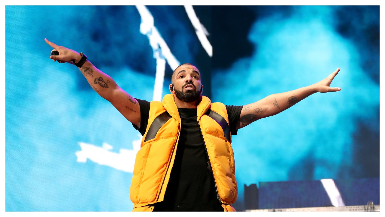Drake is de eerste artiest die 130 miljard streams op Spotify haalt ...
