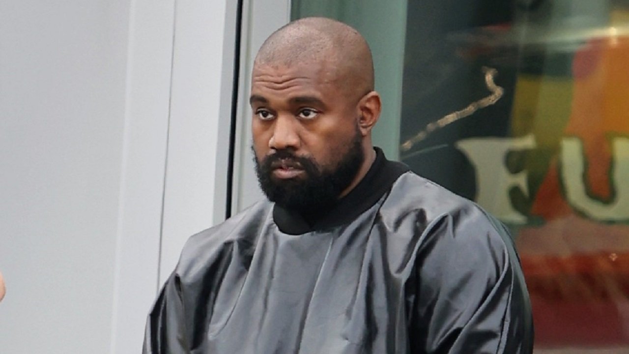 Nederlandse regering overweegt verbod op Kanye West